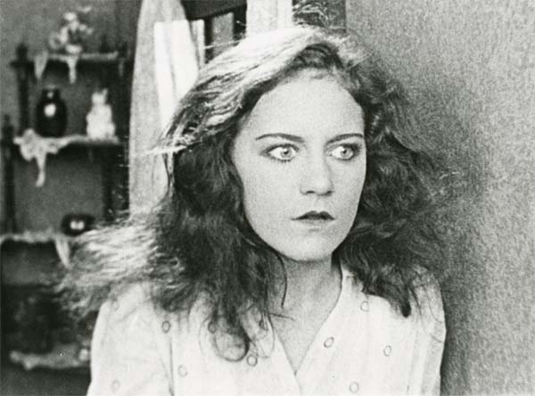 girl-without-soul – El Testamento del Dr. Caligari